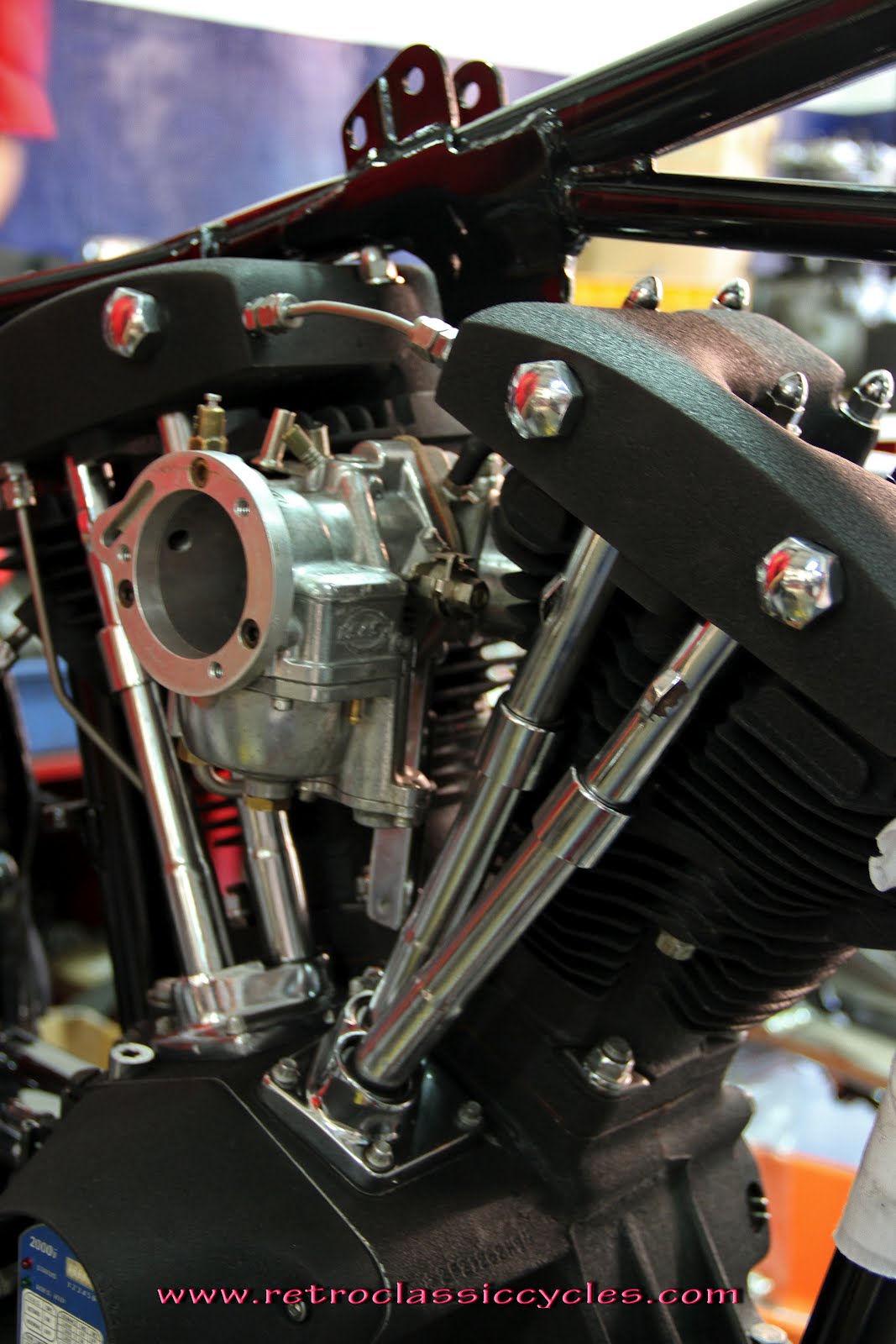 RETROSYNDICATE: Shovelhead work....