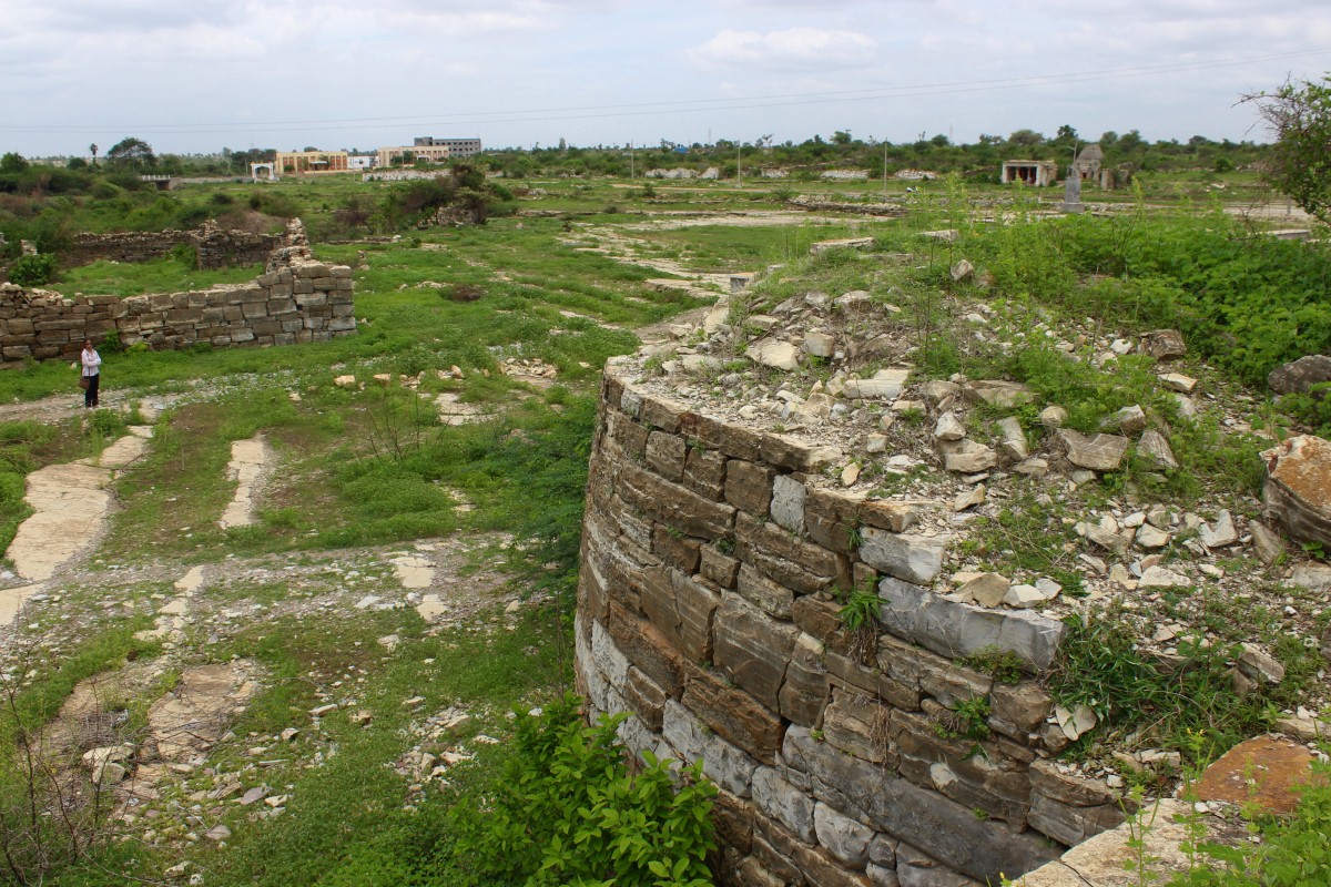 Journeys across Karnataka: Ruins of Nagavi Fort