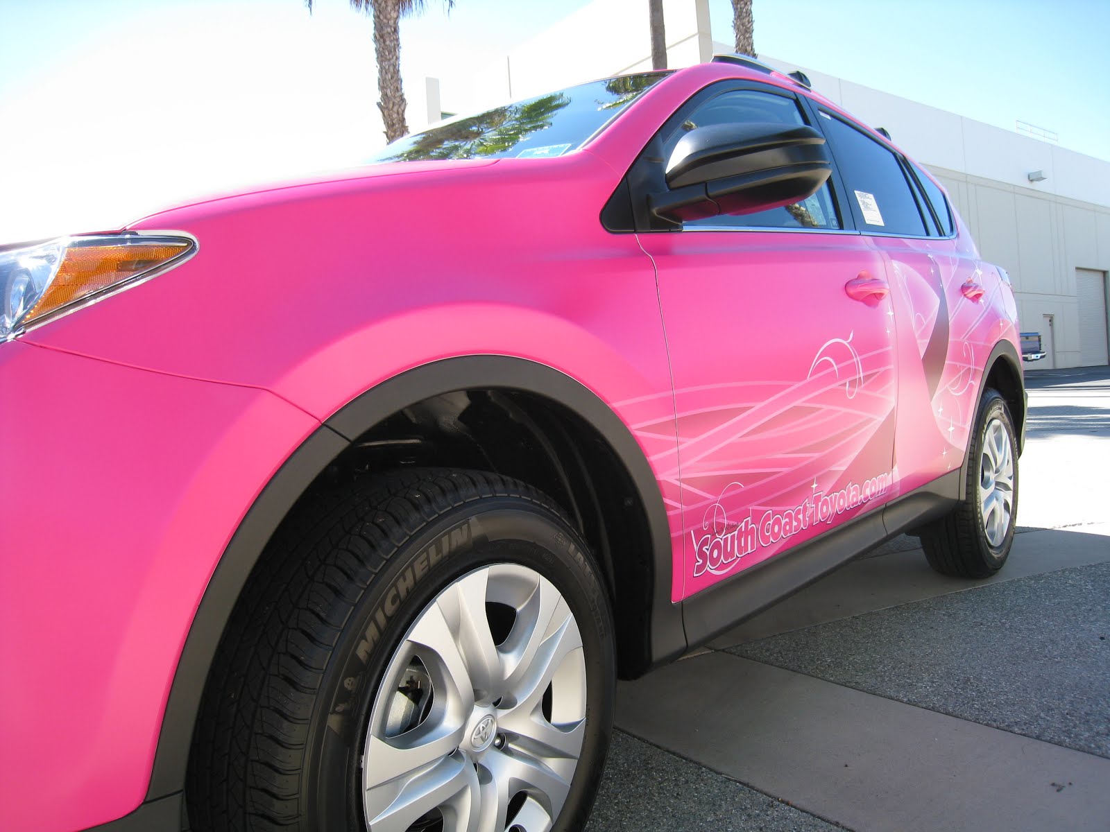 SFDstudio: Toyota RAV4 looking Pretty in Pink for Breast Cancer ...