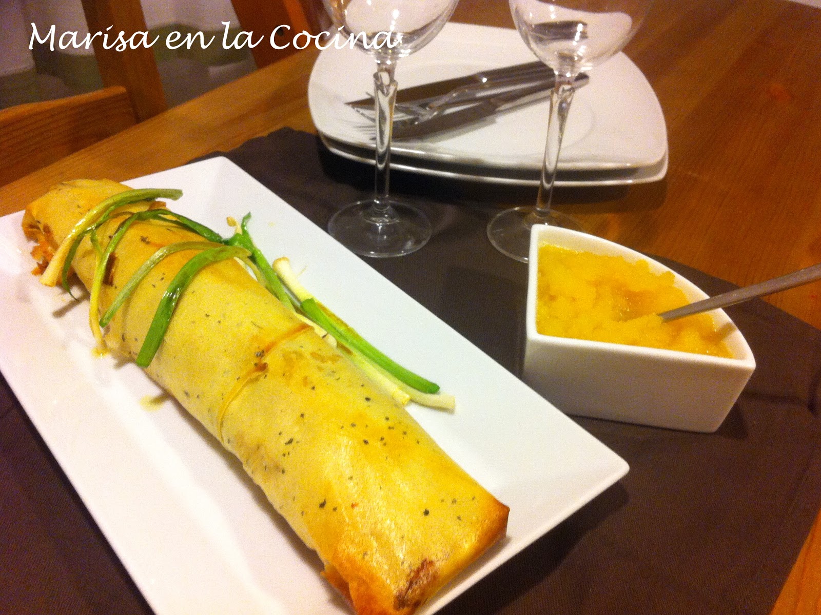 Enrollado de Pollo con Bechamel de Marisco