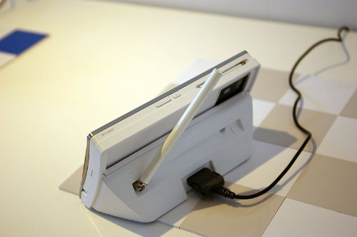 Buy Online "Docomo SHARP AQUOS SH-06D Unlocked Waterproof Smartphone ...