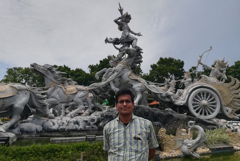 Ghatotkacha Karna war statue near Denpasar airport, Bali - eNidhi India ...