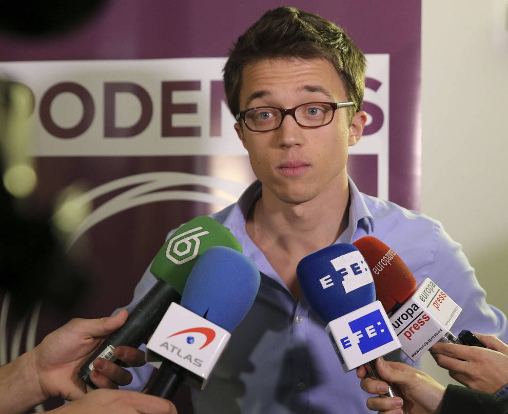 El Noticial: Errejón anuncia que por fin le sale bello púbico