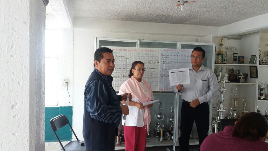 ACCIÓN TUTORIAL EN EL CET 1 WCB, IPN: 2016