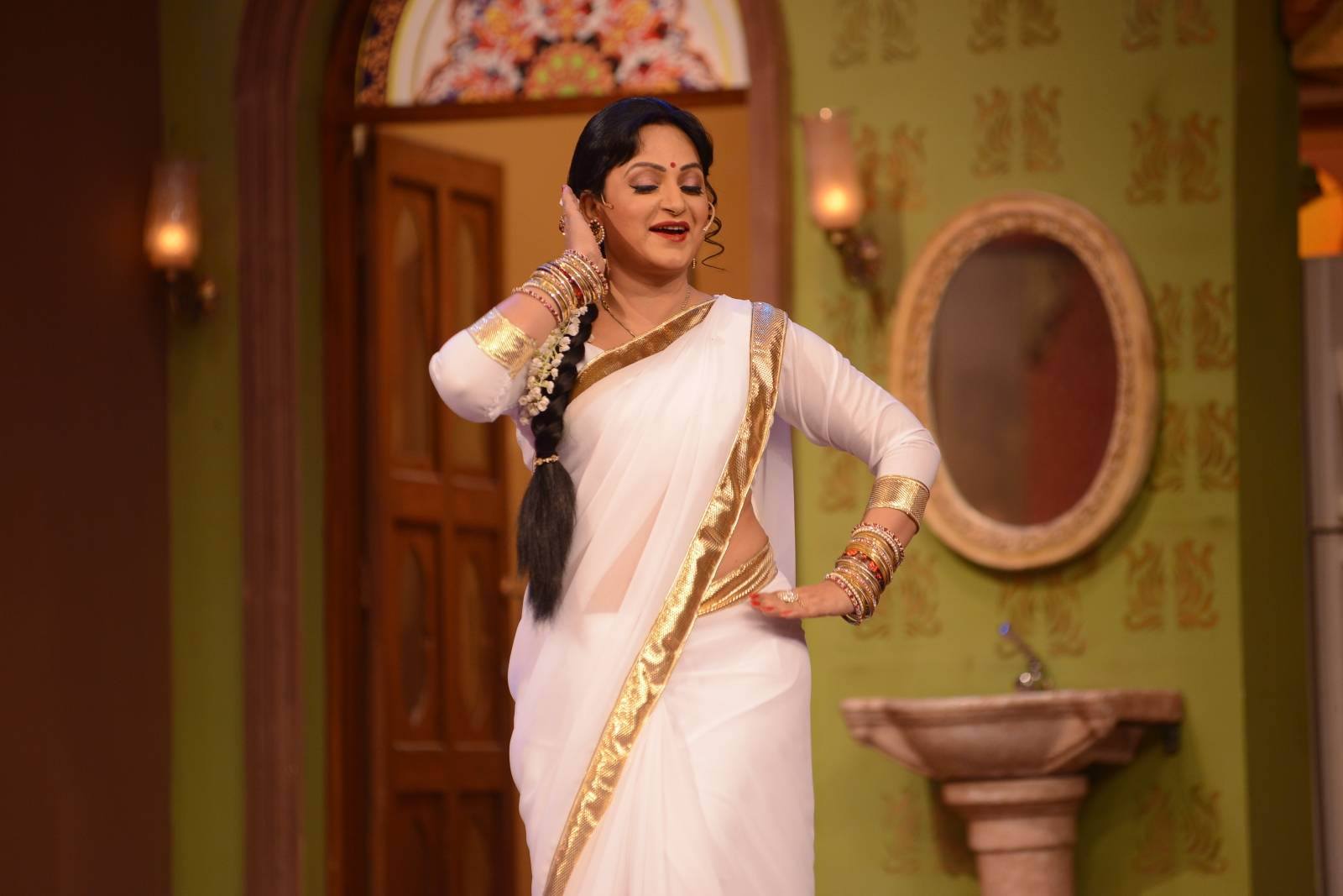 Upasana Singh Wallpaper, Picture, Image gallery and best photos ...