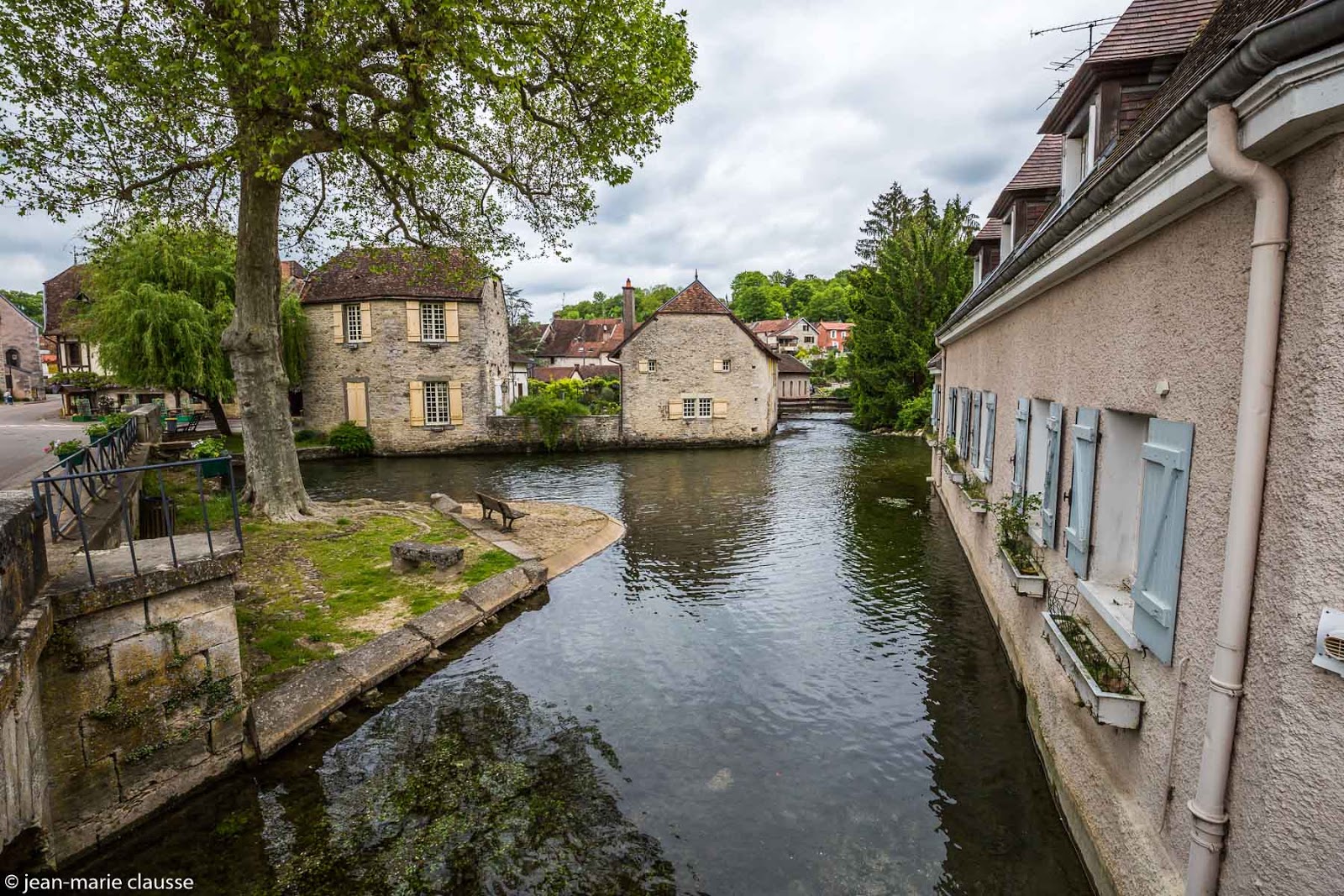 Découvrir la France en photos: 79 - BÈZE. (Côte d'Or-21)
