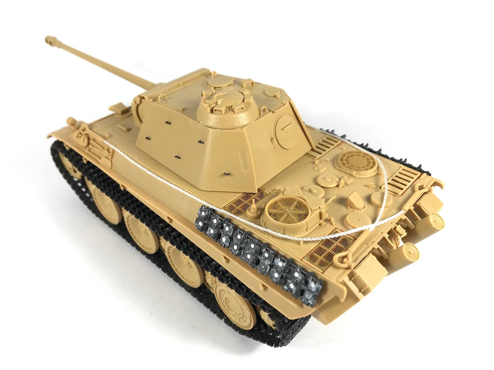 BATTLEMODELS: Academy Panther G Late 1/35