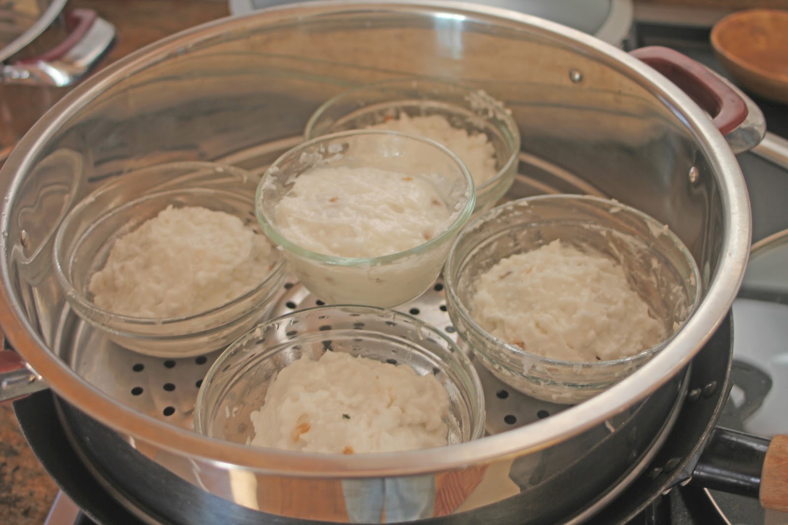 The Grub Files: Cooking with Camissonia: Taiwanese Meat Balls (Ba Wan)