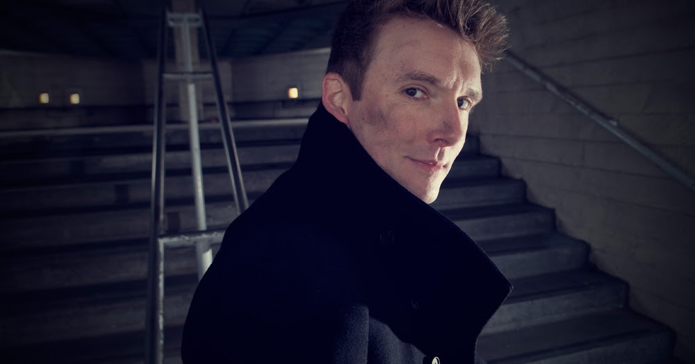 Theo Botha Photography: Will Brooker Publising Commercial Shoot