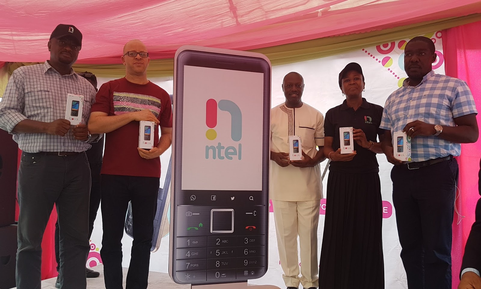 ntel Makes splash in Port Harcourt with its ntelNOVA 4G/LTE phone
