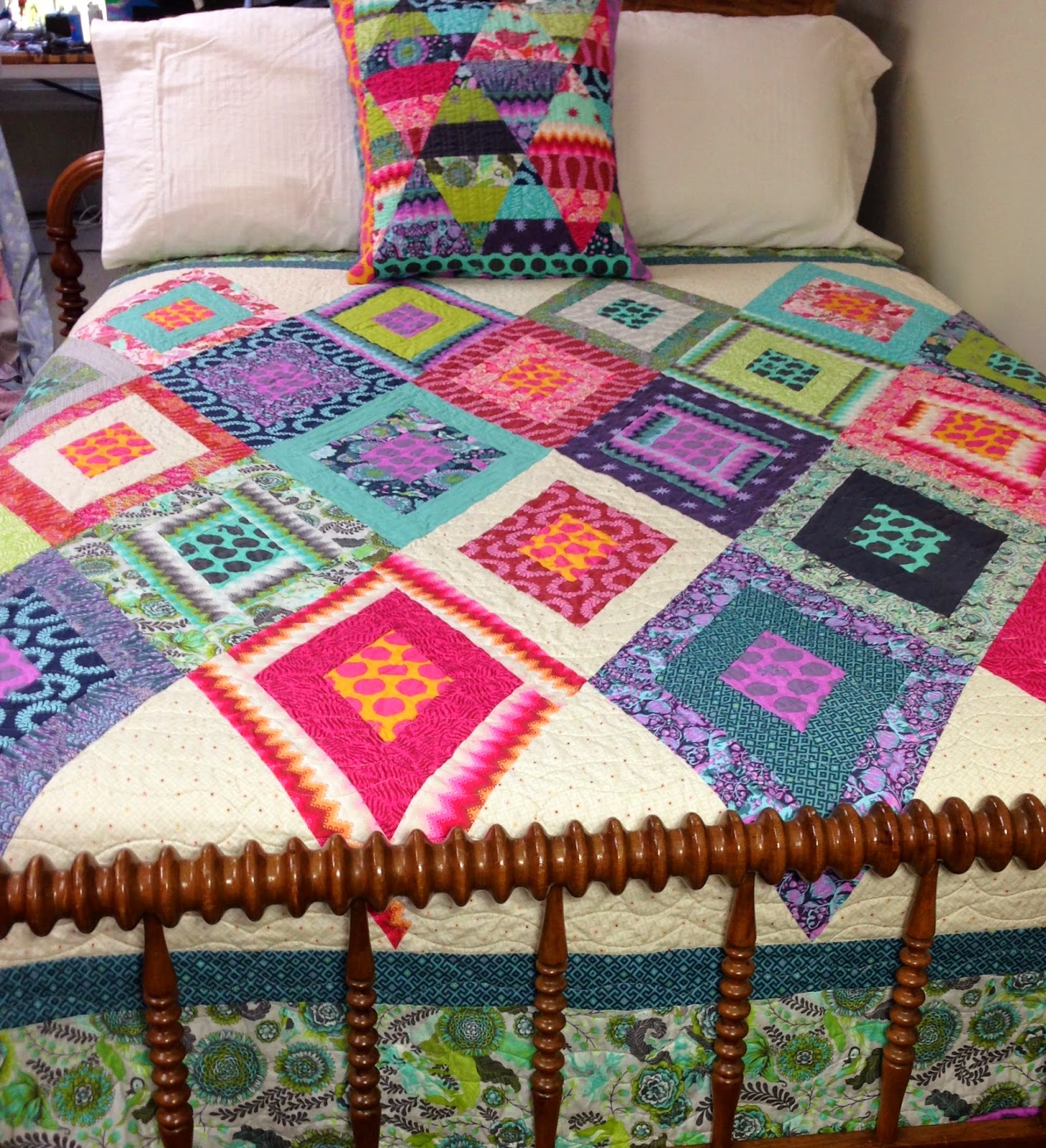 Quilty Sewing: Interrupted Finishes Done!