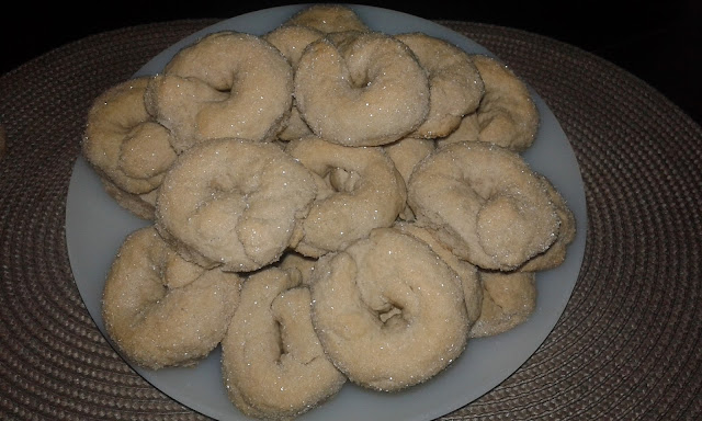 Busy mum's notes: Italian red wine cookies recipe