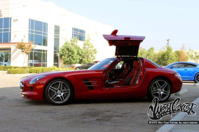 The Mercedes SLS AMG the rapper Tyga - Garage Car