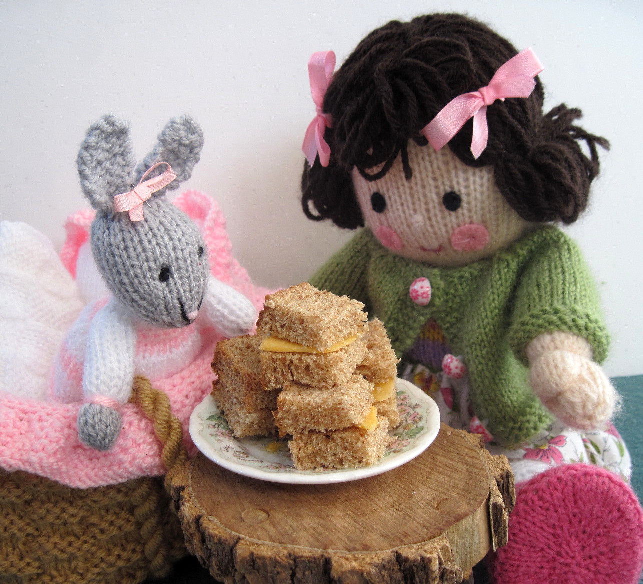 Flutterby Patch: Bunny's lunch - free pattern