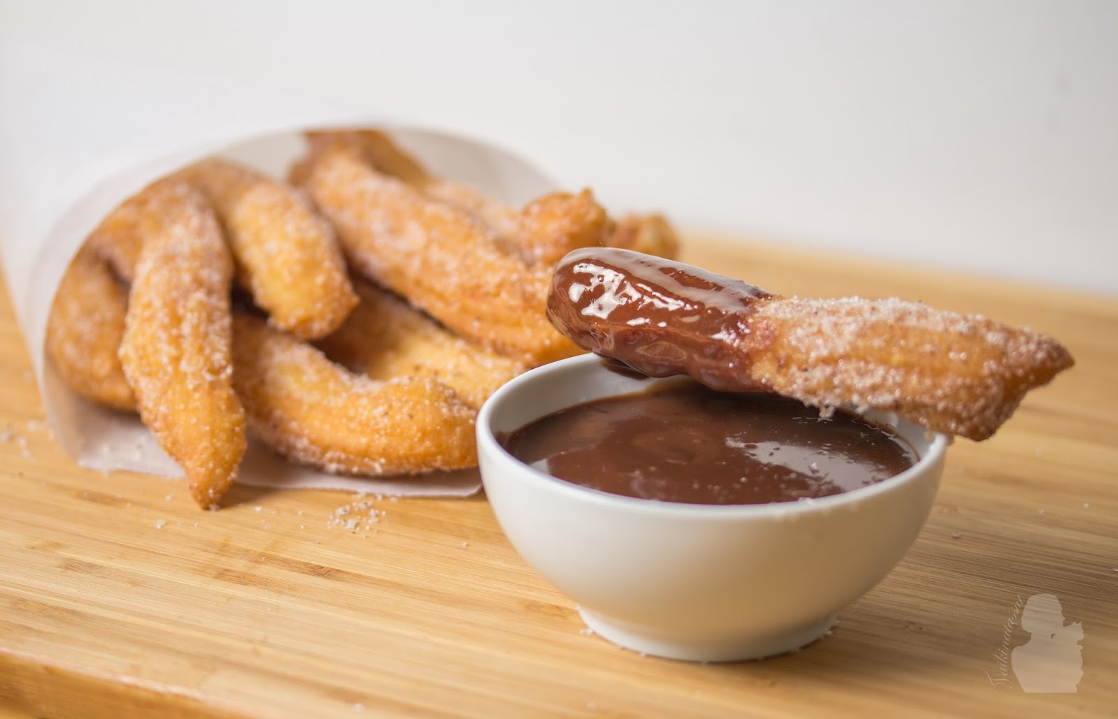 Taikinatassut: Churrot & suklaadippi