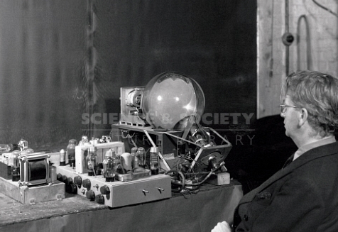 Alla Rovescia!: TV story 1944