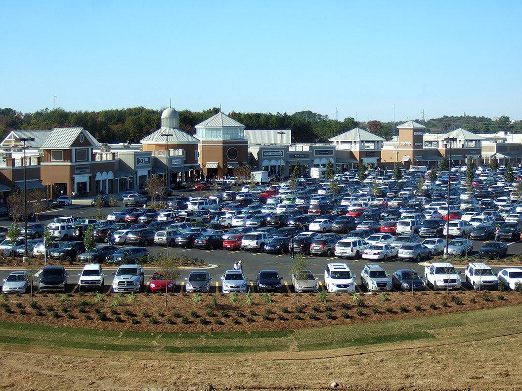 MORE THAN 125,000 SHOP THE OUTLETS OF MISSISSIPPI DURING GRAND OPENING