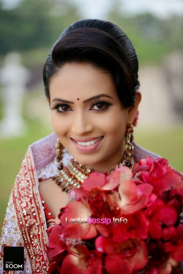 Gossip Lanka News | Hot Image: Peshala Manoj Wedding