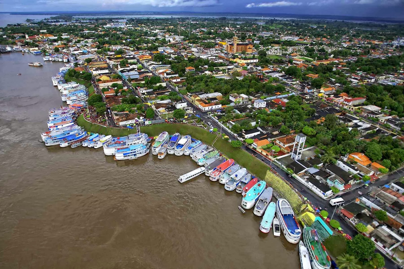 South America Travelling: Parintins - The Amazonian City of Brazil