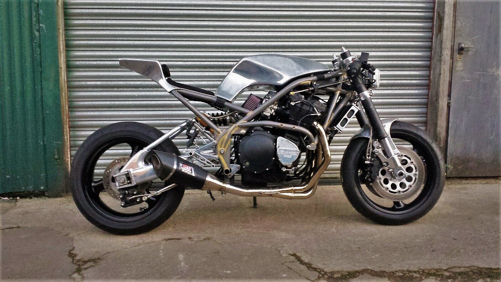 HARRIS MAGNUM 2 PROJECT | Non è una moto per tutti - RocketGarage ...