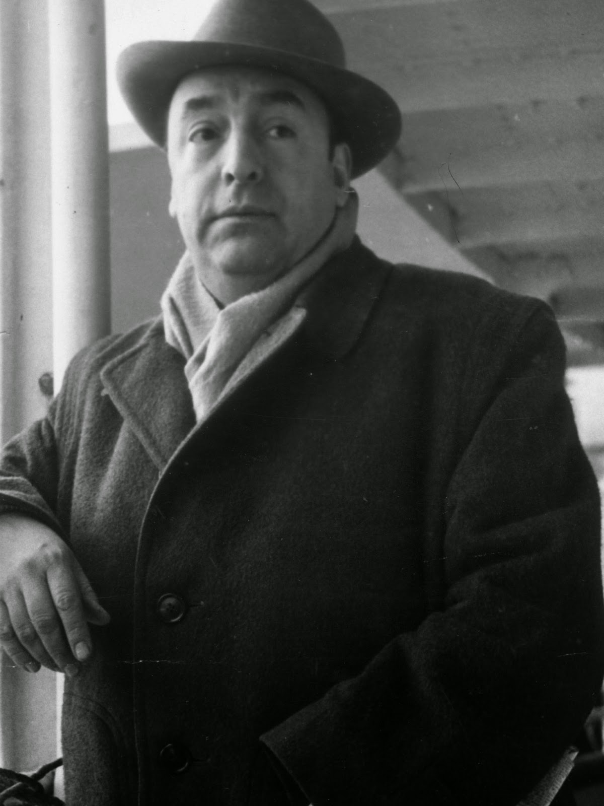 Blog do Castorp: Pablo Neruda - Arte Poética