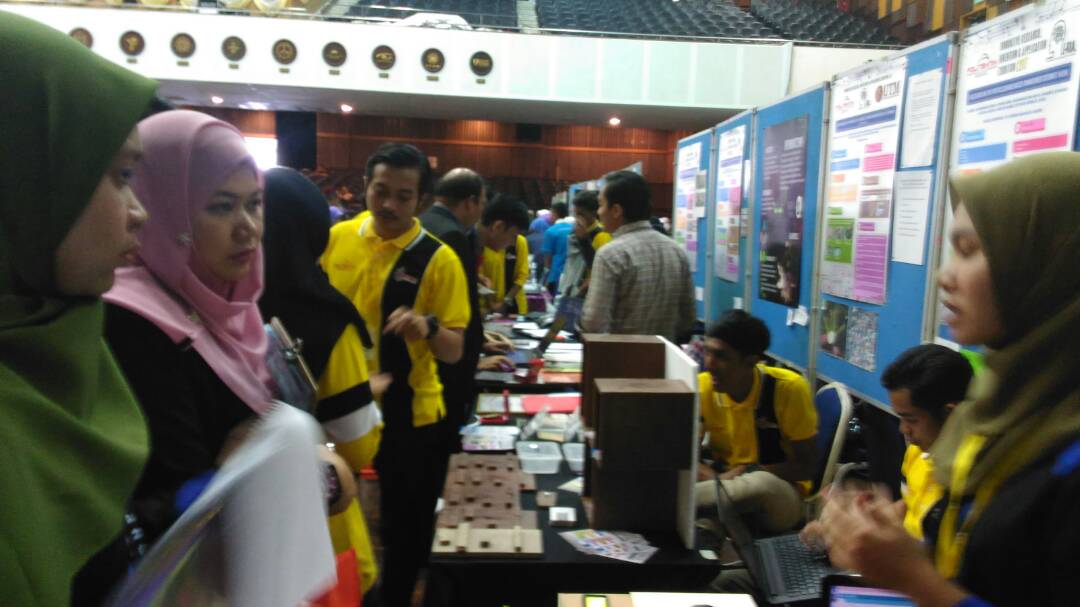 AKTIVITI : Kejayaan JTMK PMS Di Pertandingan Inovasi...