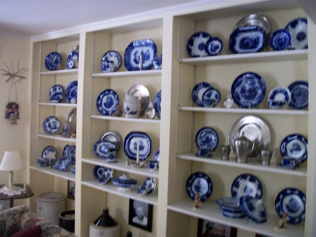 Writing Straight from the Heart: Collection of Flow Blue China