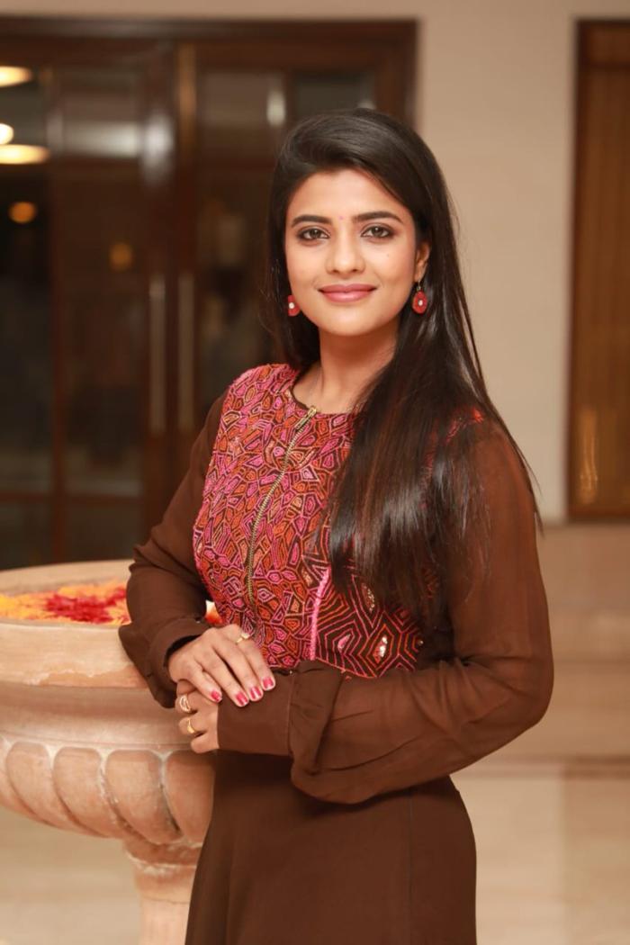 Tamil actress Aishwarya Rajesh Stills at Kanaa Movie Success Meet ...