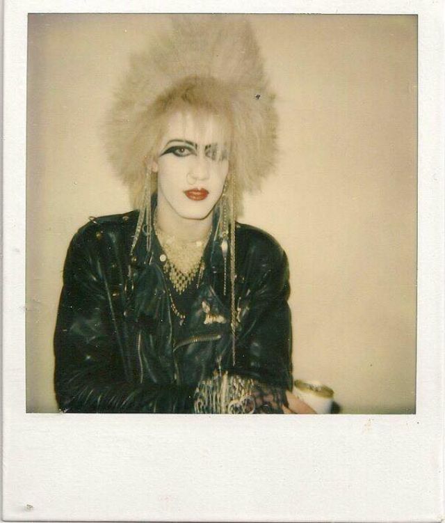 Candid Snapshots of ’80s Punk Culture Through an Amazing Instagram ...