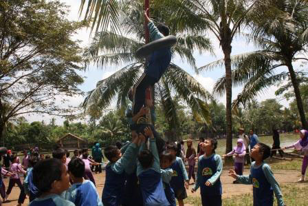 Sampai di sini dulu ya aku cerita tentang Moving Class nya! bye!