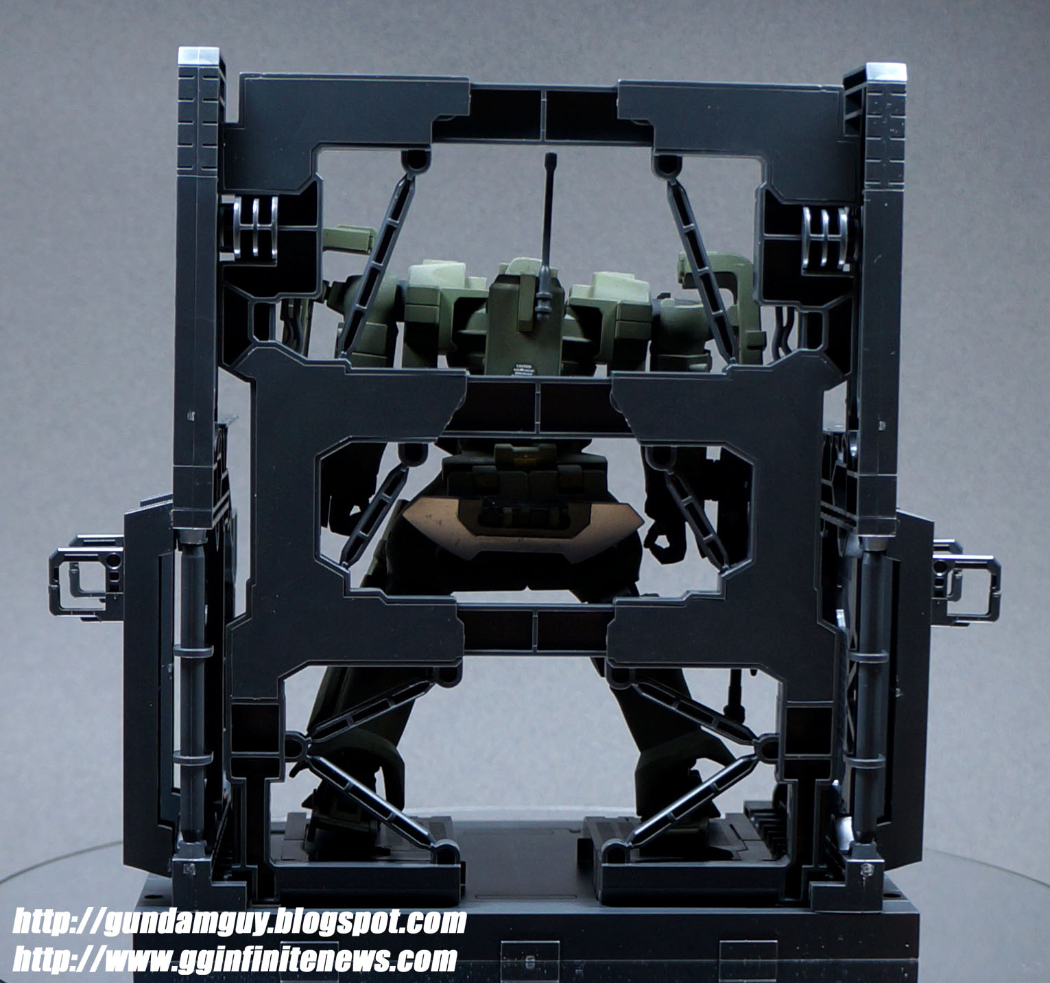 GUNDAM GUY: System Base 001 - Review by Gundam Guy