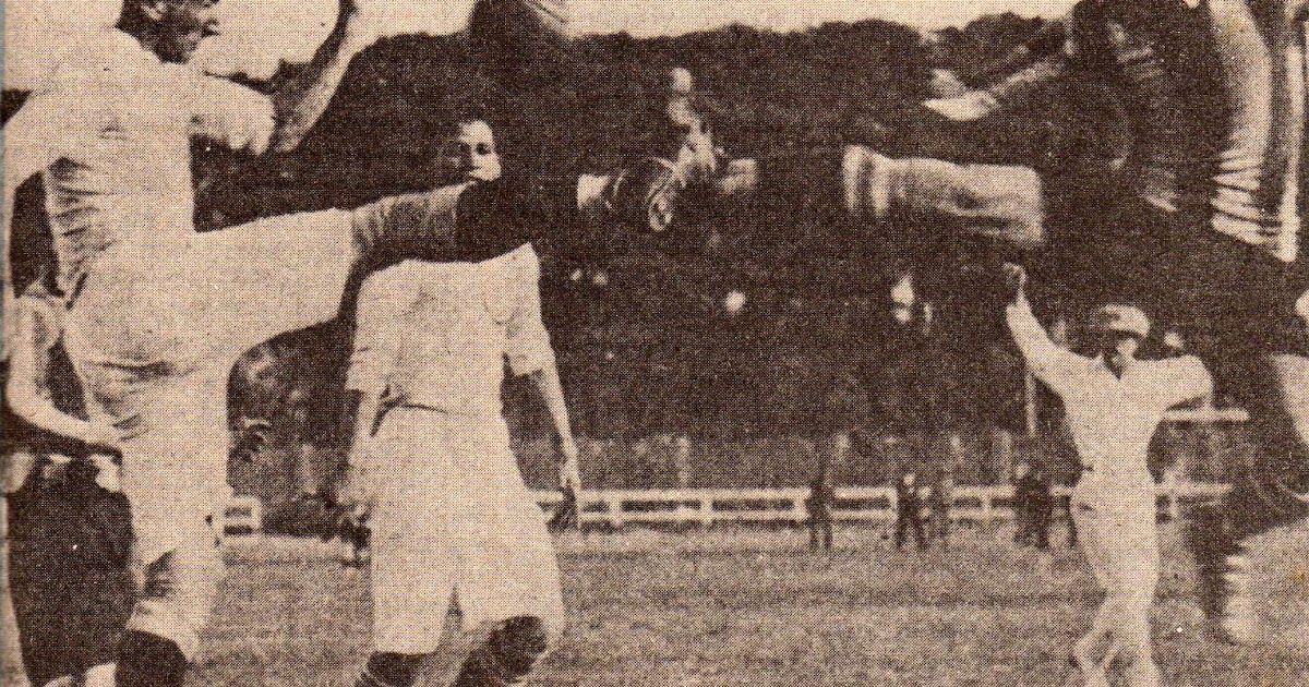 Los Bastonazos: El primer clásico de la historia - El Blog Íntimo