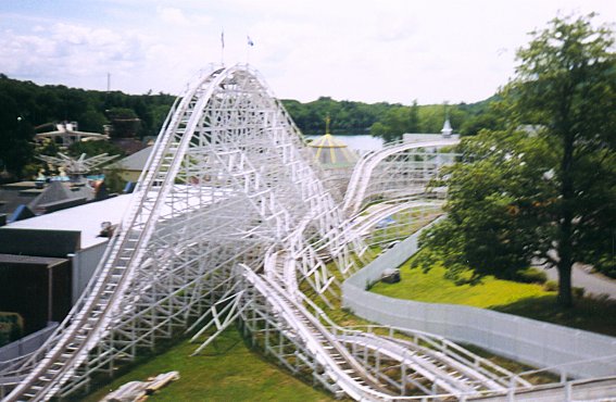 Suresh Thyvalappil's Blog: A day at Lake Compounce amusement park at ...