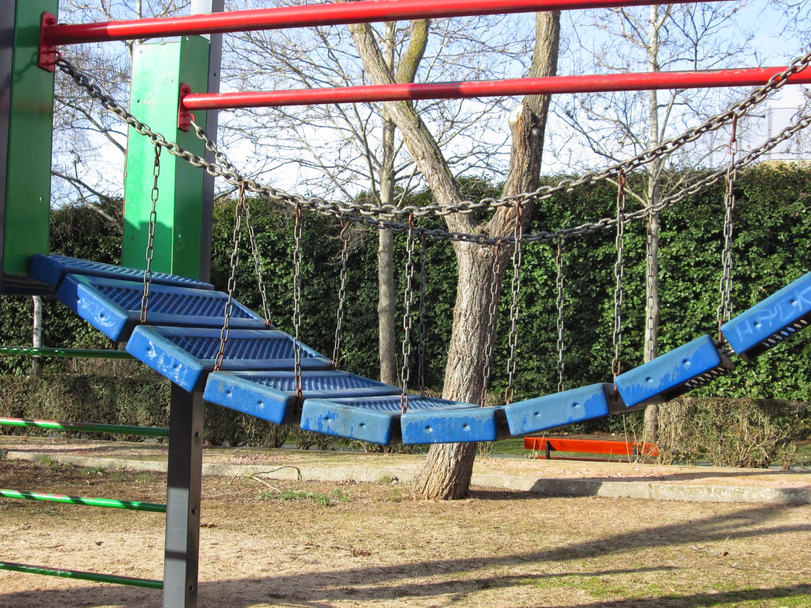 LAS ESTRUCTURAS DE TECNOLOGÍA: TIPOS DE ESTRUCTURAS;ESTRUCTURAS COLGANTES