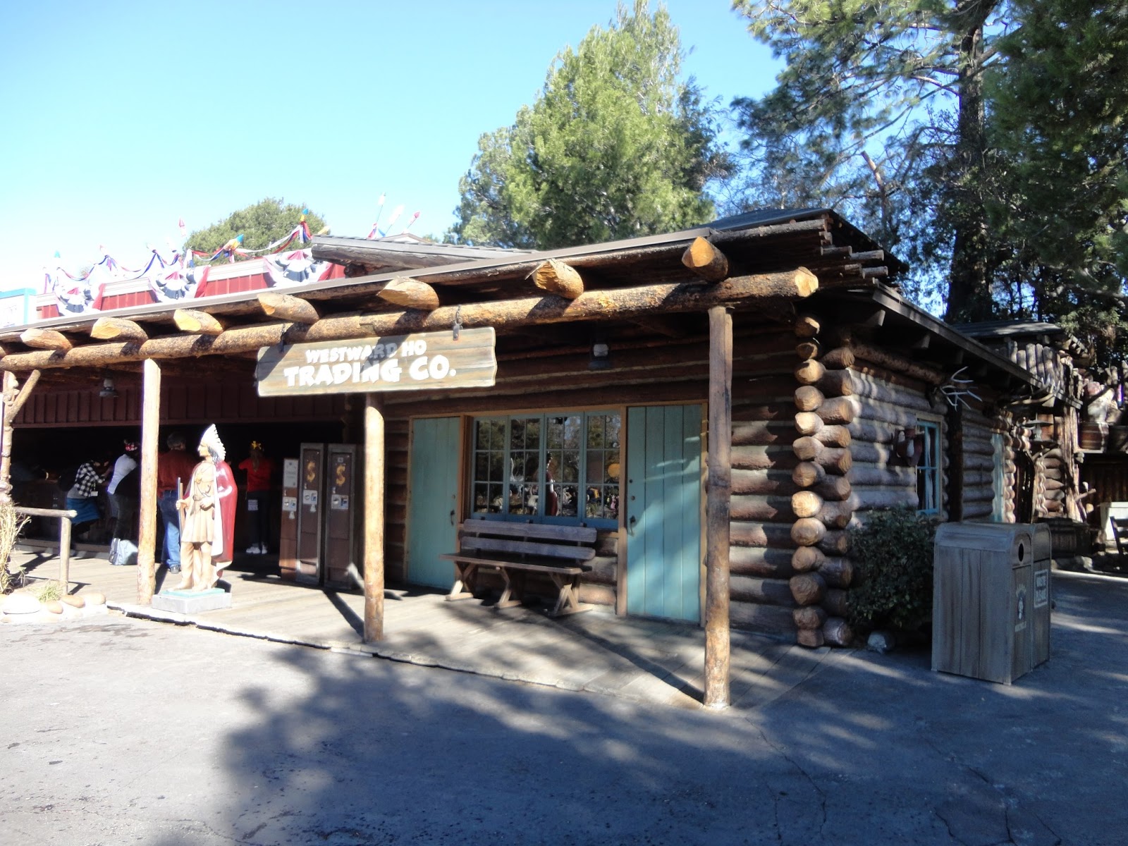 Disneyland: Frontierland Gun Arcade