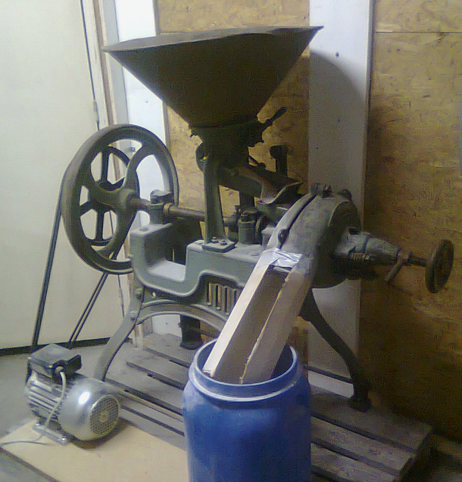 Brasserie coopérative GRENAILLE: Le nouveau concasseur