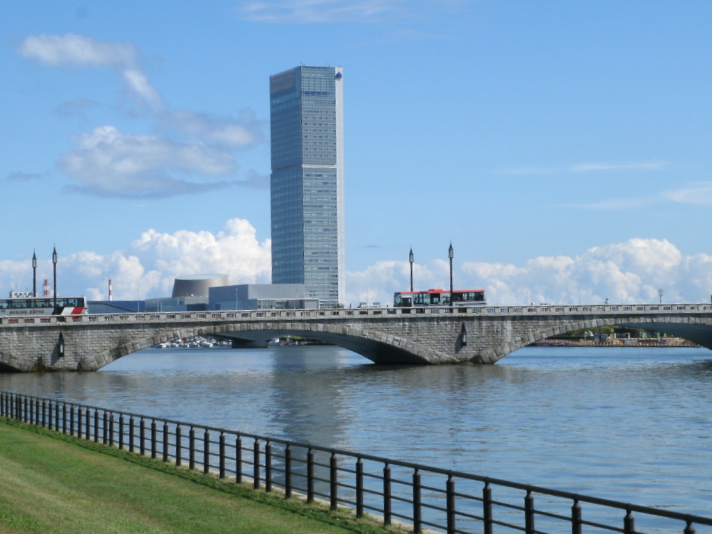 植物図鑑 新潟 (適当): Shinano River Bandai Bridge Scenery of Niigata, Japan
