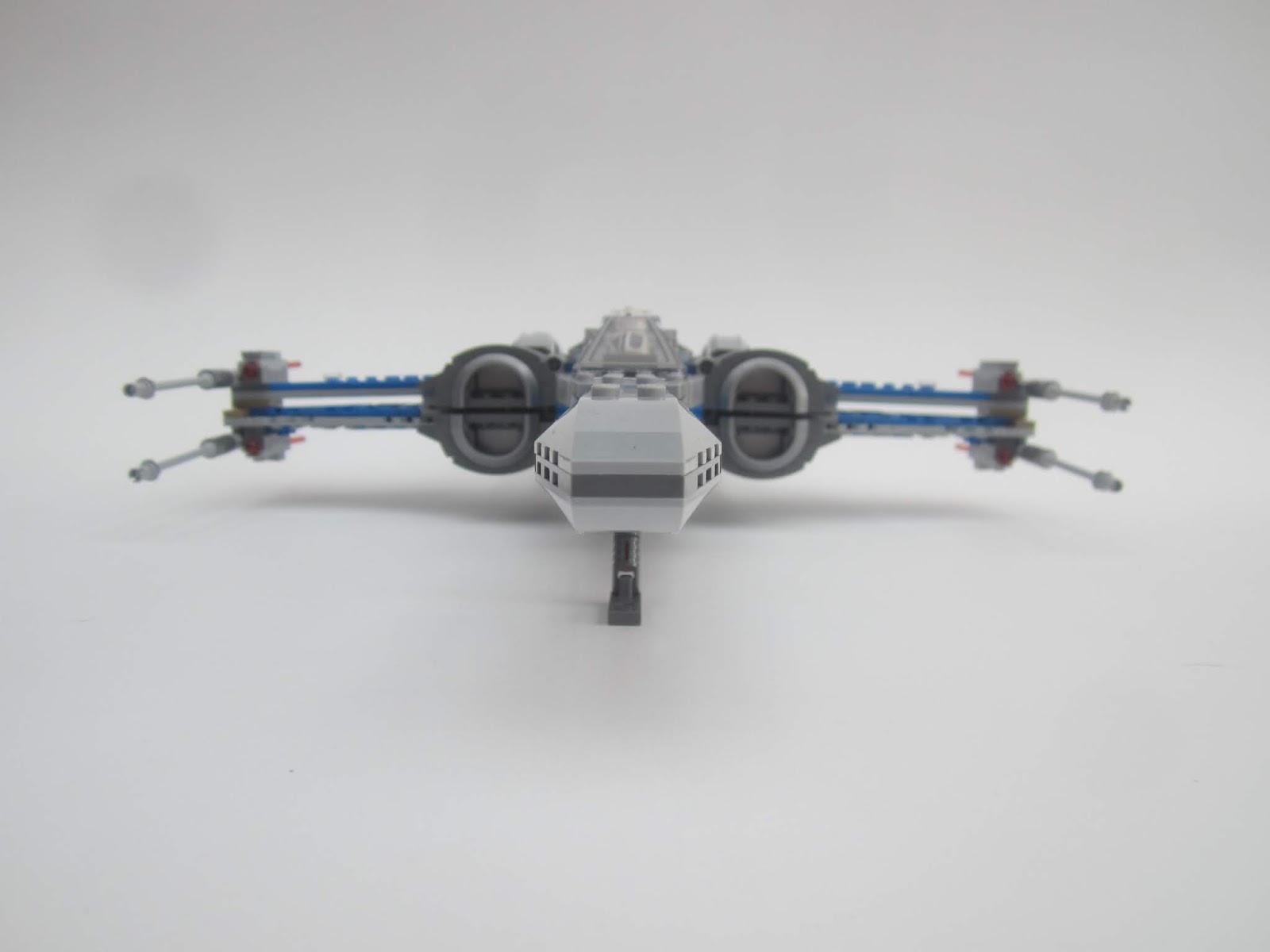 Star Wars Collection: Resistance X-Wing Fighter