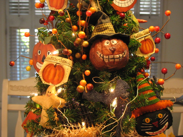 Country Creations By Denise: Pumpkin Halloween Tree