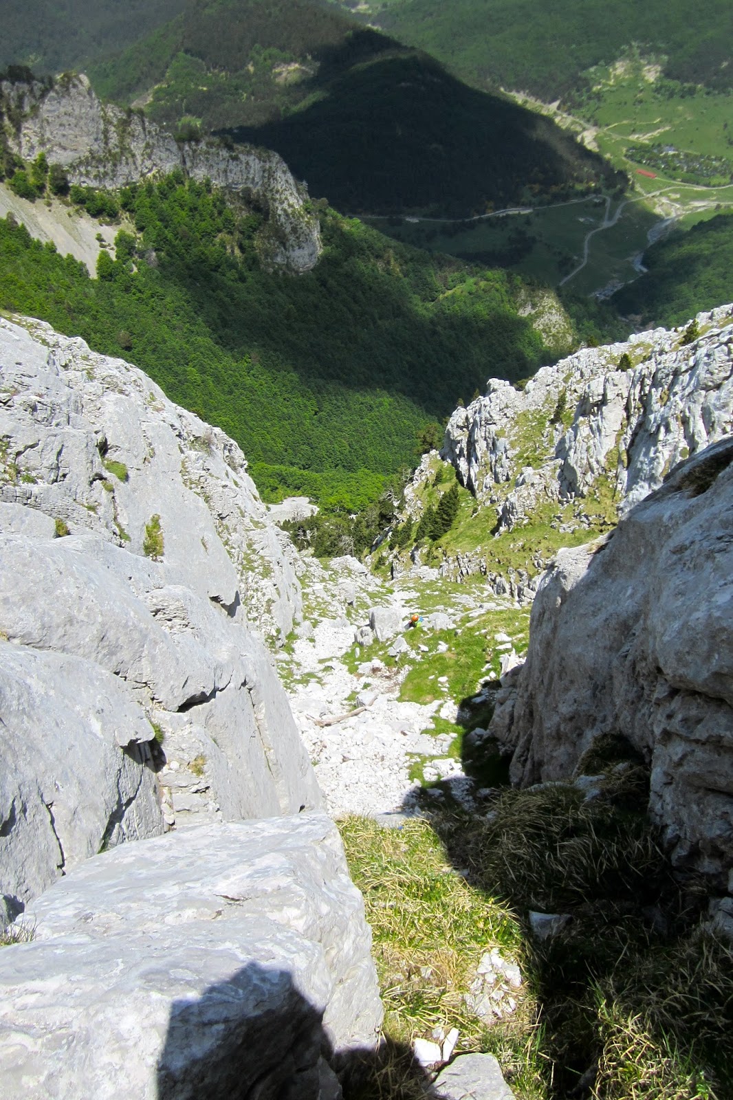MONTAÑAS DE AYER Y DE HOY: ZURIZA - Arista Noreste a Peña Ezkaurre