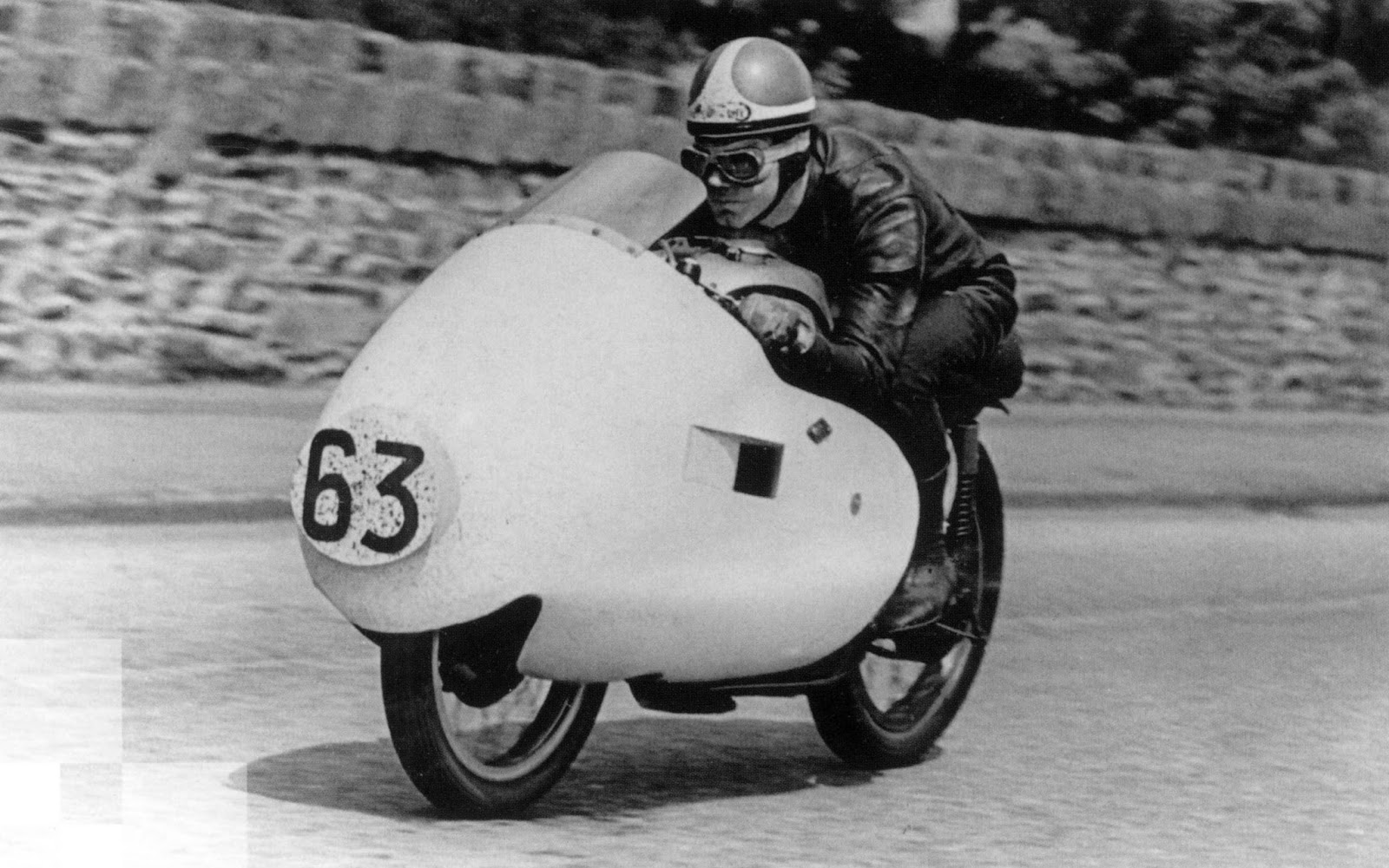 The Velobanjogent: Eric Hinton....the Velobanjogent remembers a friend ...