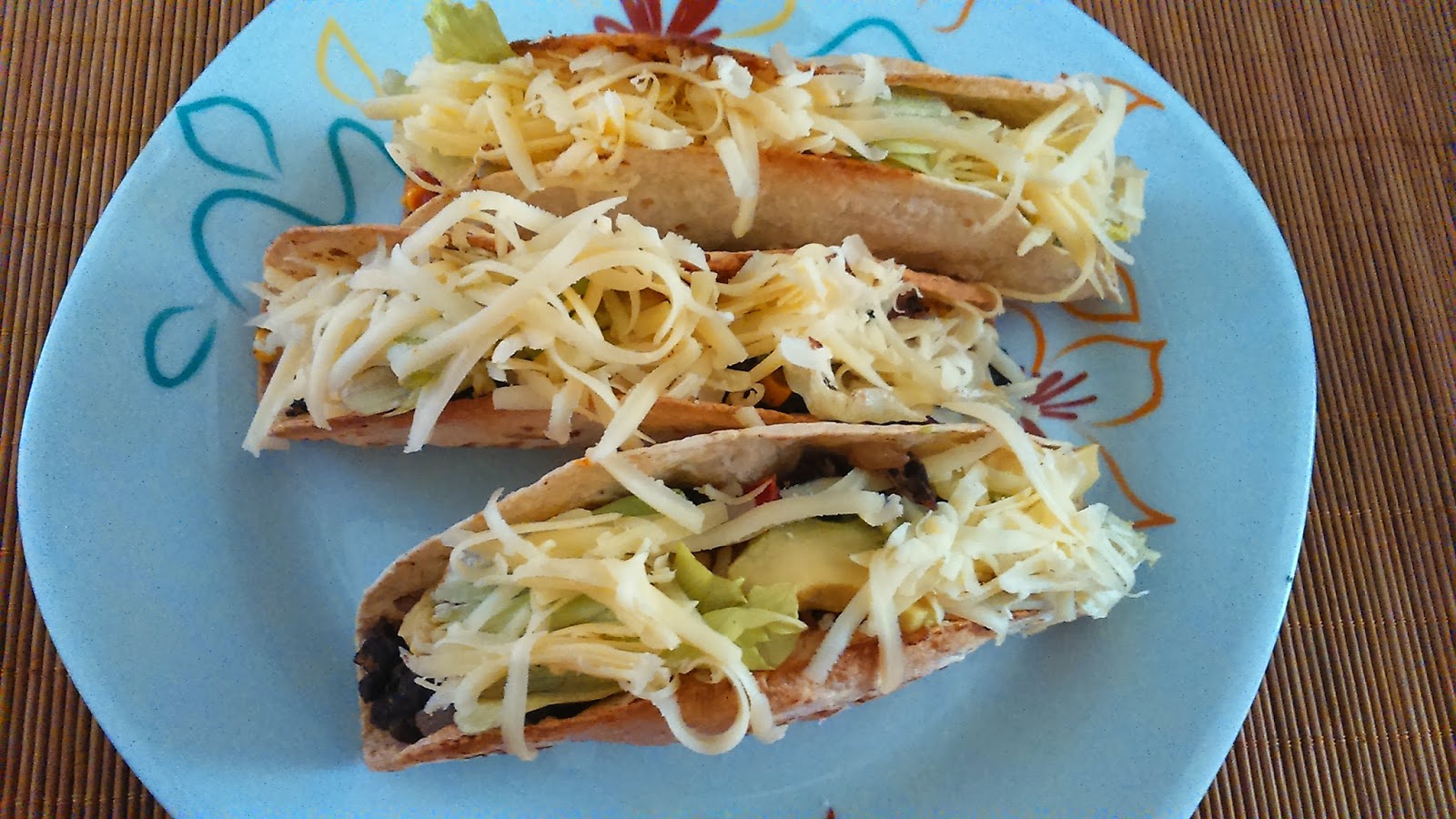 La Gordita esta Contenta: Tacos "duros" de carne.