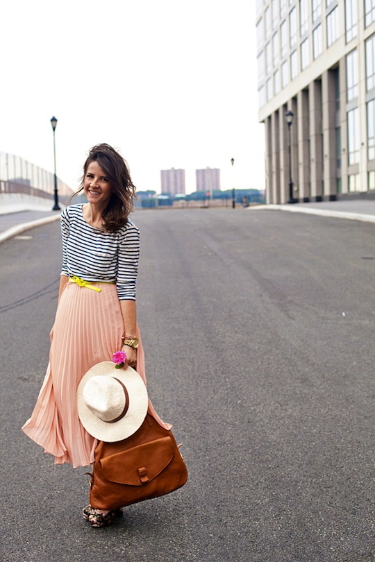 HEY NATALIE JEAN: MAMA STYLE ON MIGHTY CLOSET