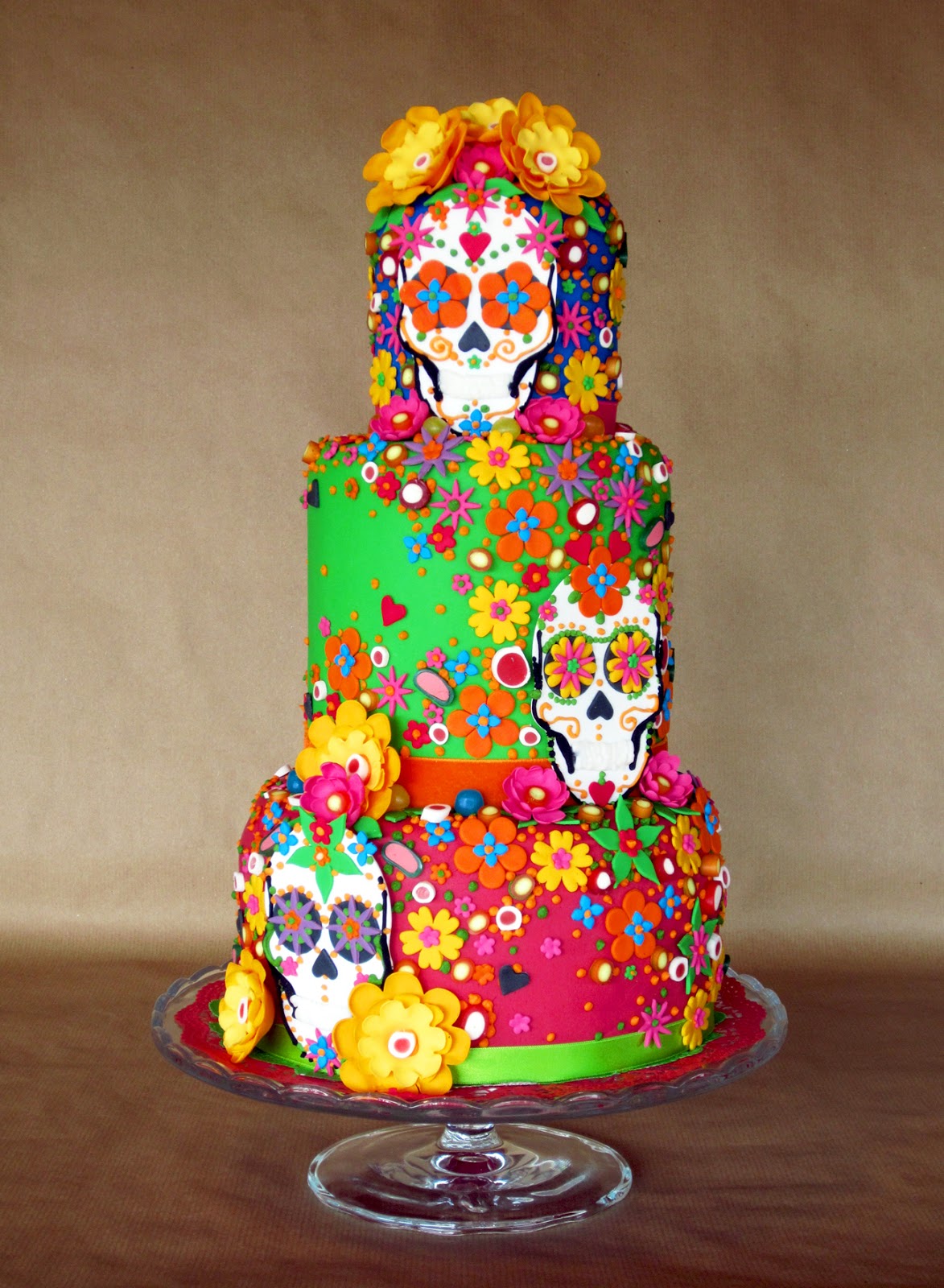 SuinSweetland: Tarta "Calacas" para Sugartremens y más calaveras...