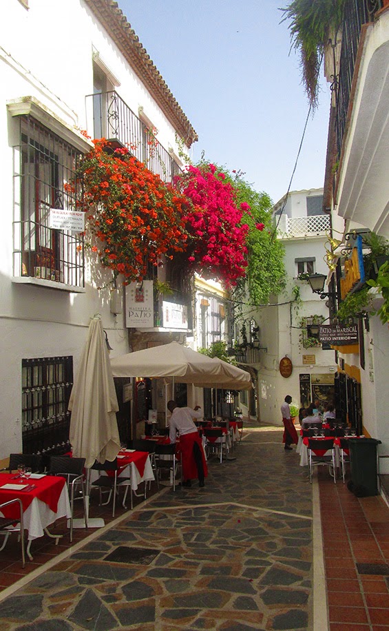 Marbella, A World Of Colour – Moving with Mitchell