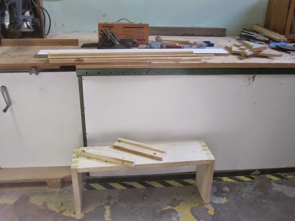 The Valley Woodworker: Saw bench final details