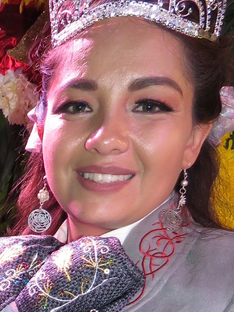 ACTITUD AL MOMENTO: VALERIA DEL RIO LA VERDADERA REINA DE LOS MARIACHIS