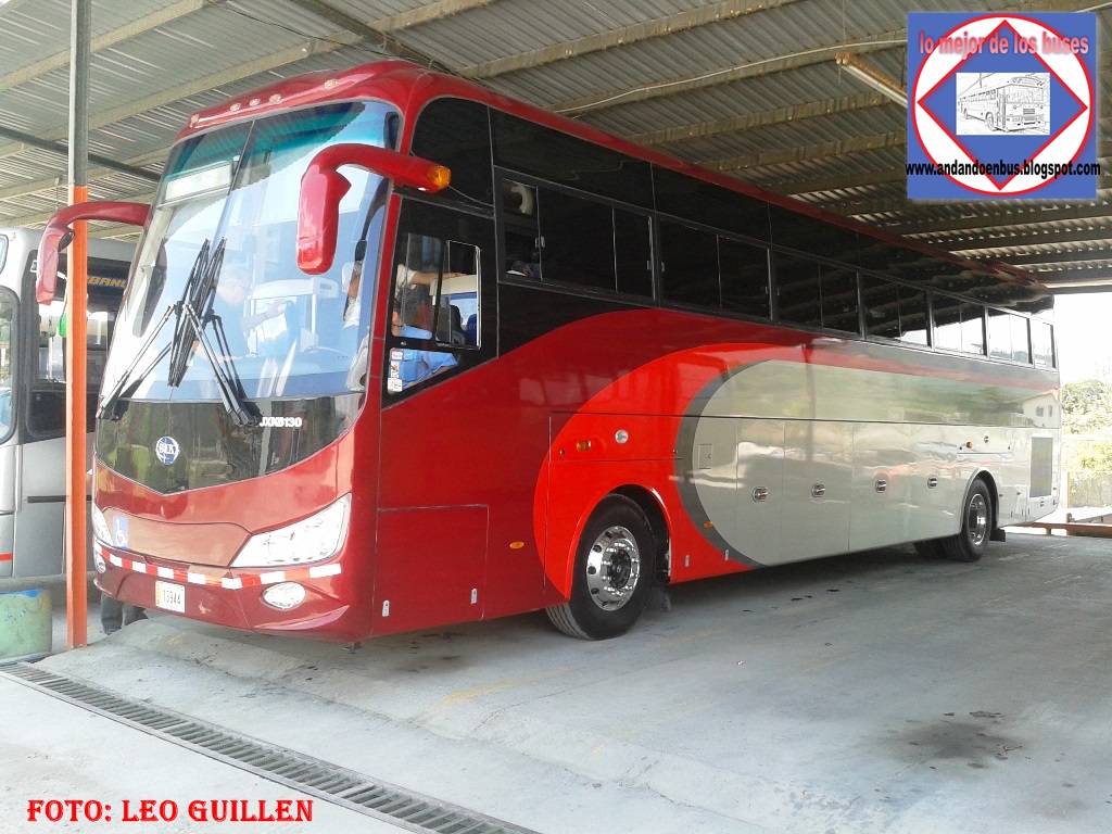 ANDANDO EN BUS: HISTORIA DE BONLUCK BUS