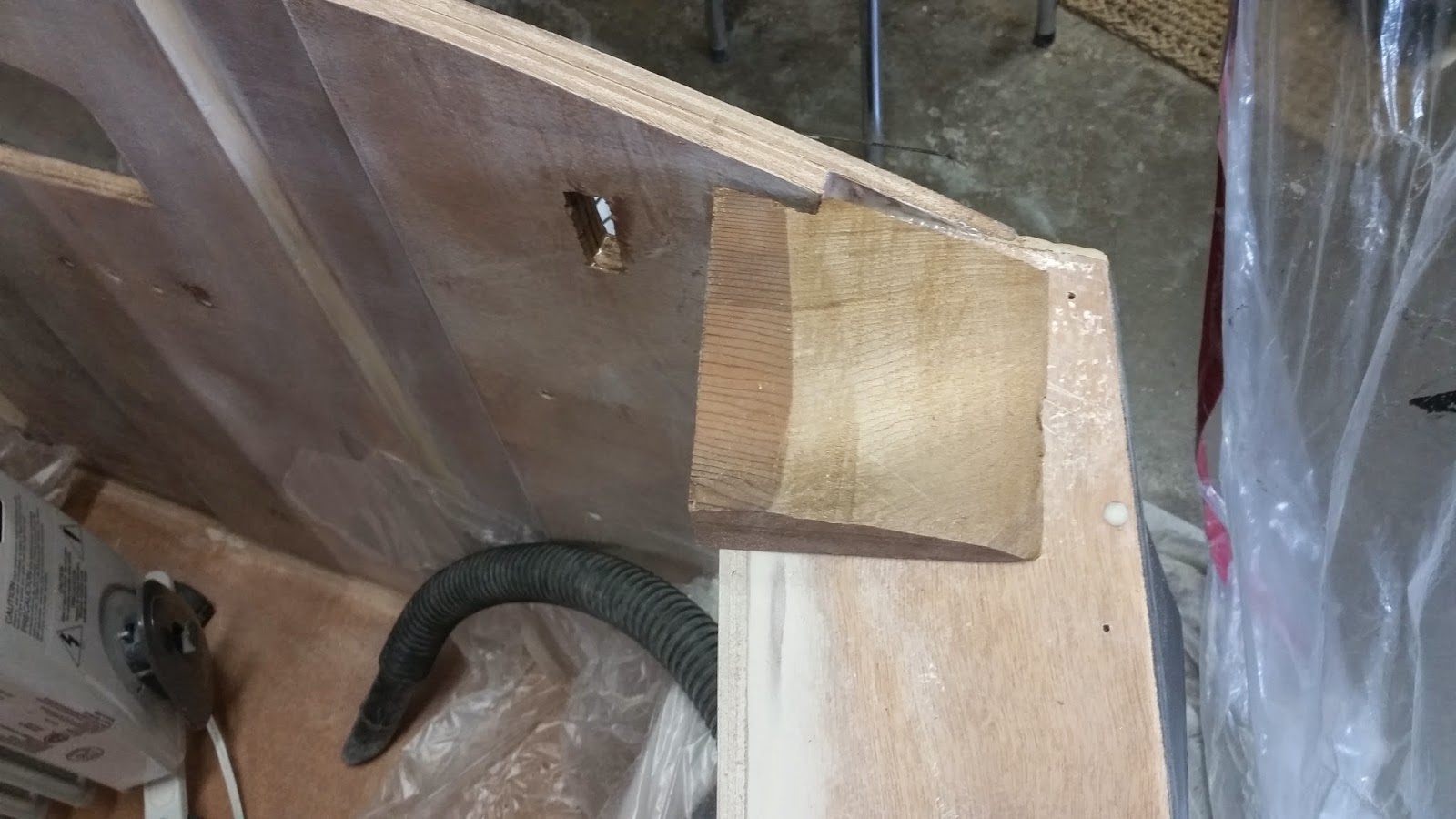 Sailing Scamp 284: Transom cap installed