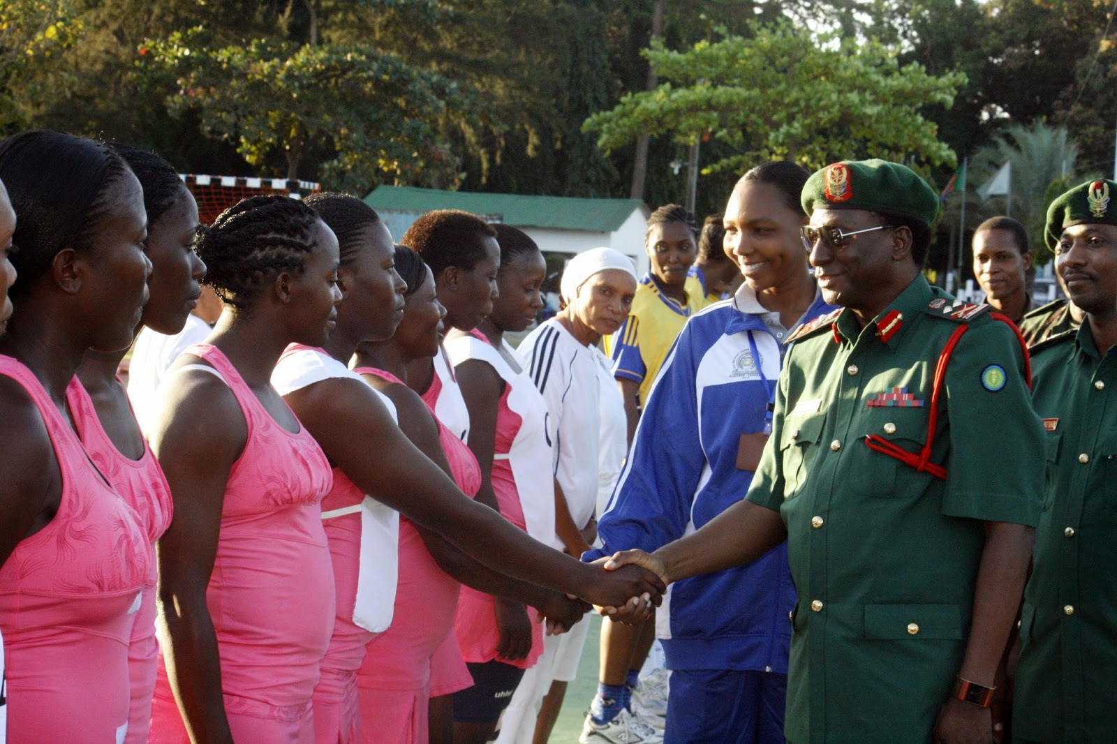 dj sek: Mkuu wa Majeshi ya Ulinzi Tanzania Jenerali Davis Mamunyange ...